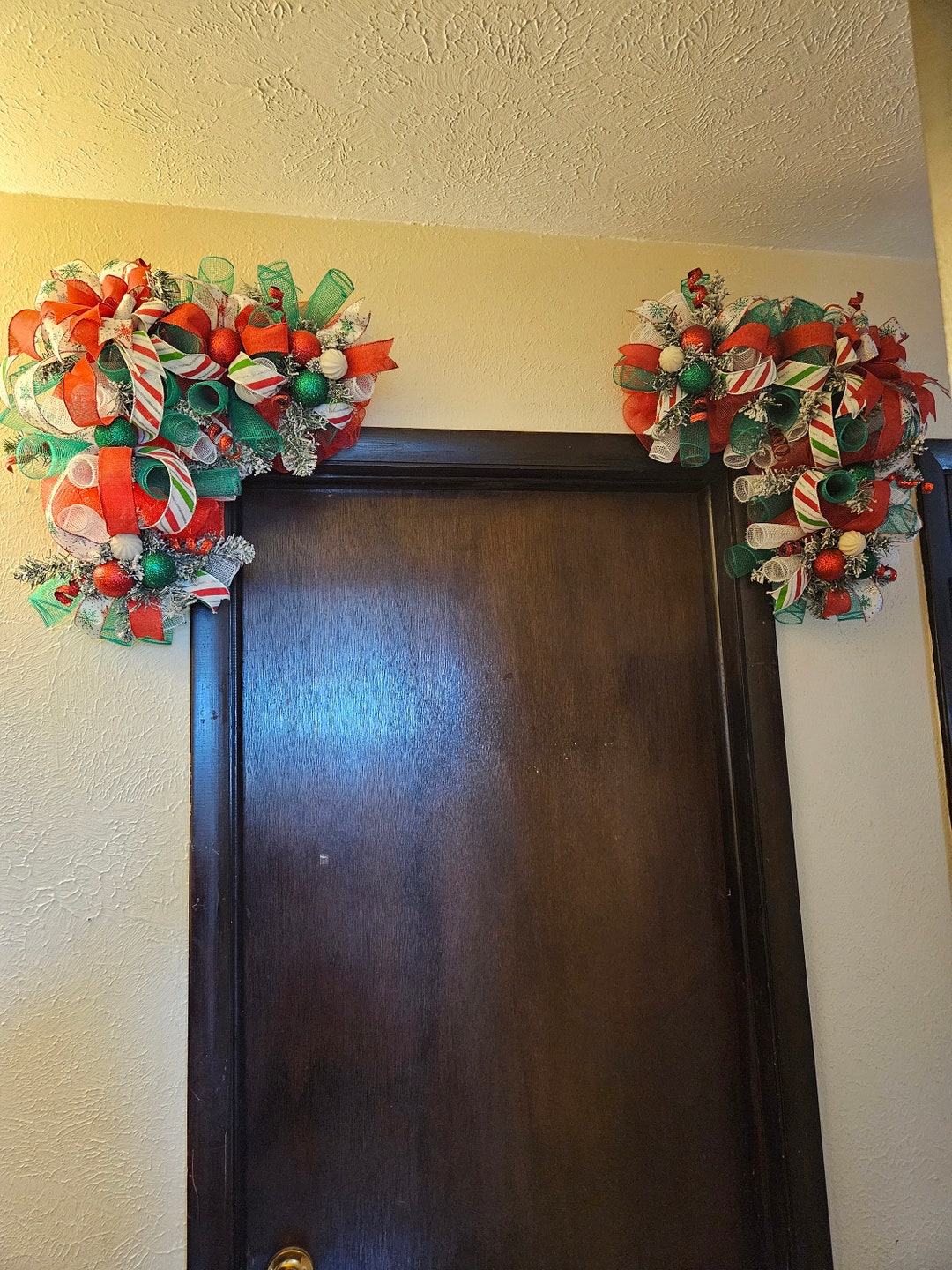 Christmas Corner Door Decor, Christmas Decor, Holiday Swags, Christmas ...