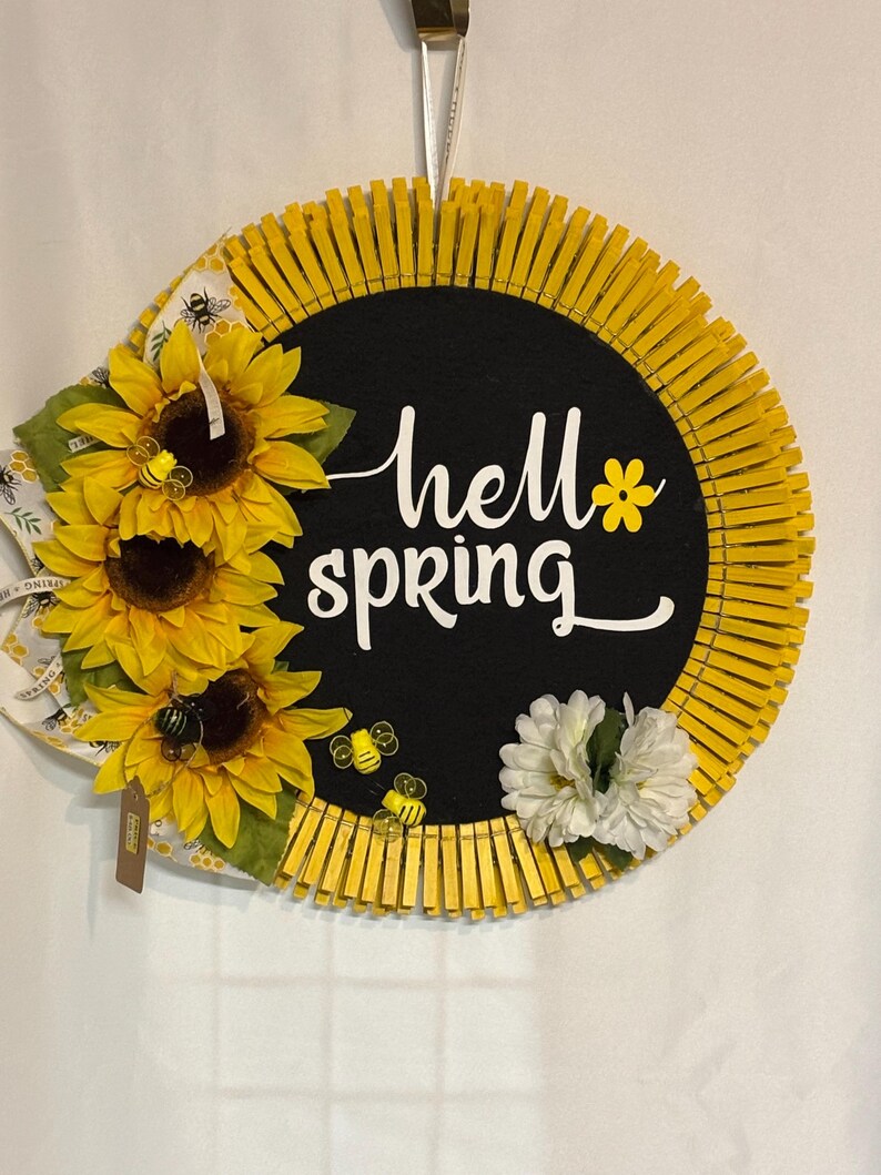 Hello Spring Clothespin Wreath - Etsy