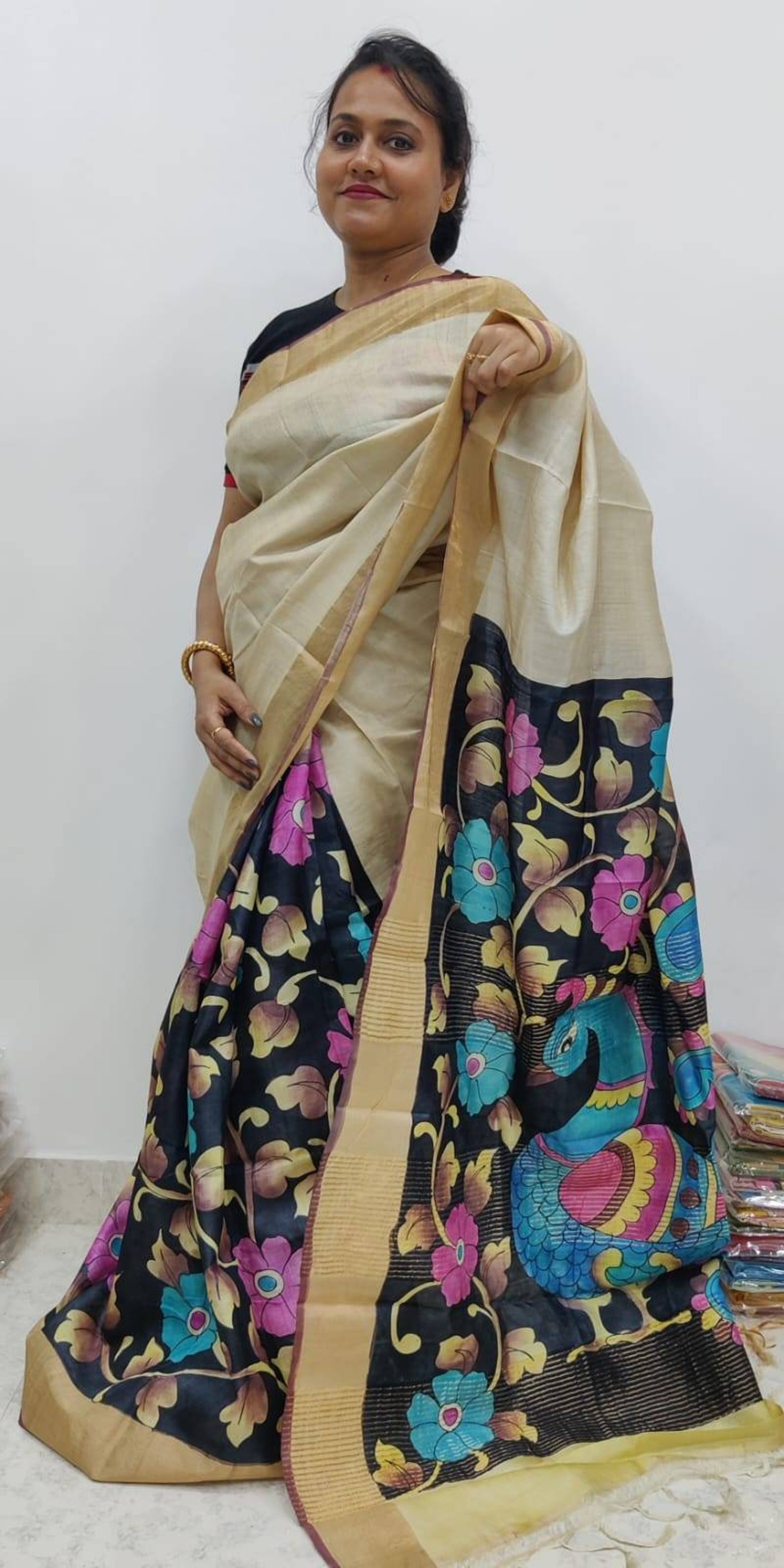 Kalamkari Design on Bishnupuri Tuassar Silk With Running - Etsy