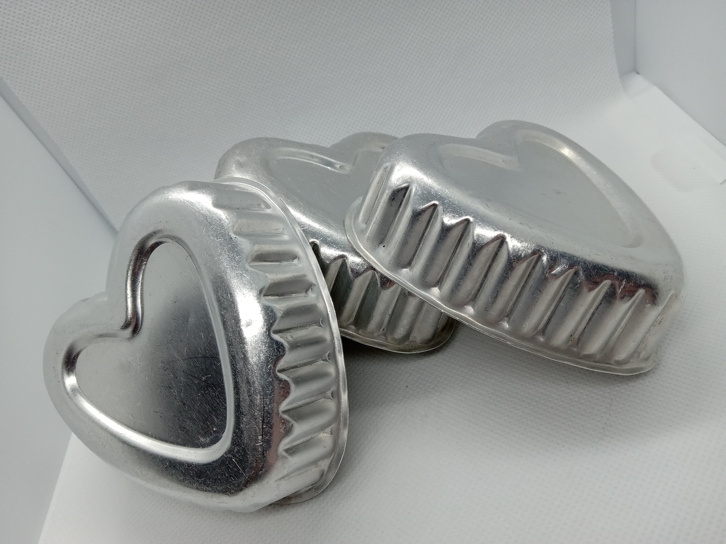 Vintage Set of Five Mini Heart Shaped Aluminum Baking Tins, Arrives ...