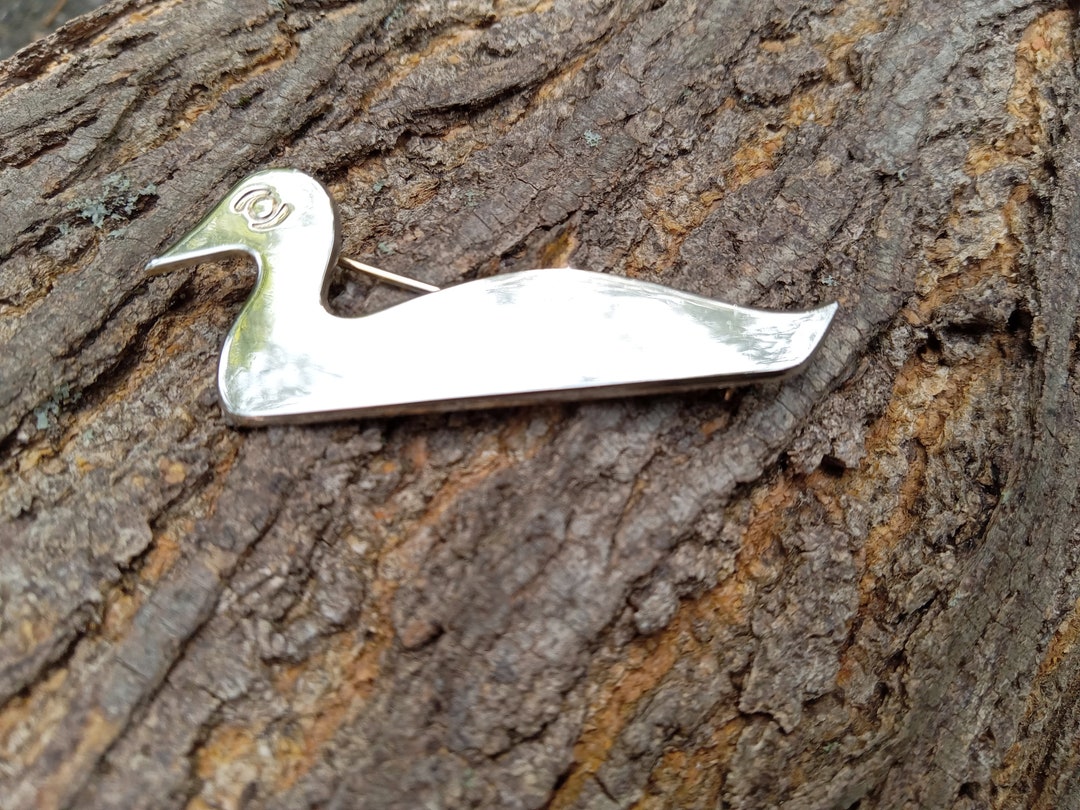 Vintage Minimalist Metal Swimming Duck Pin Brooch and Arrives With FREE ...
