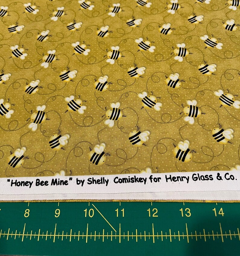 Honey Bee Mine - Designed by Shelly Comiskey for Henry Glass & Co ...