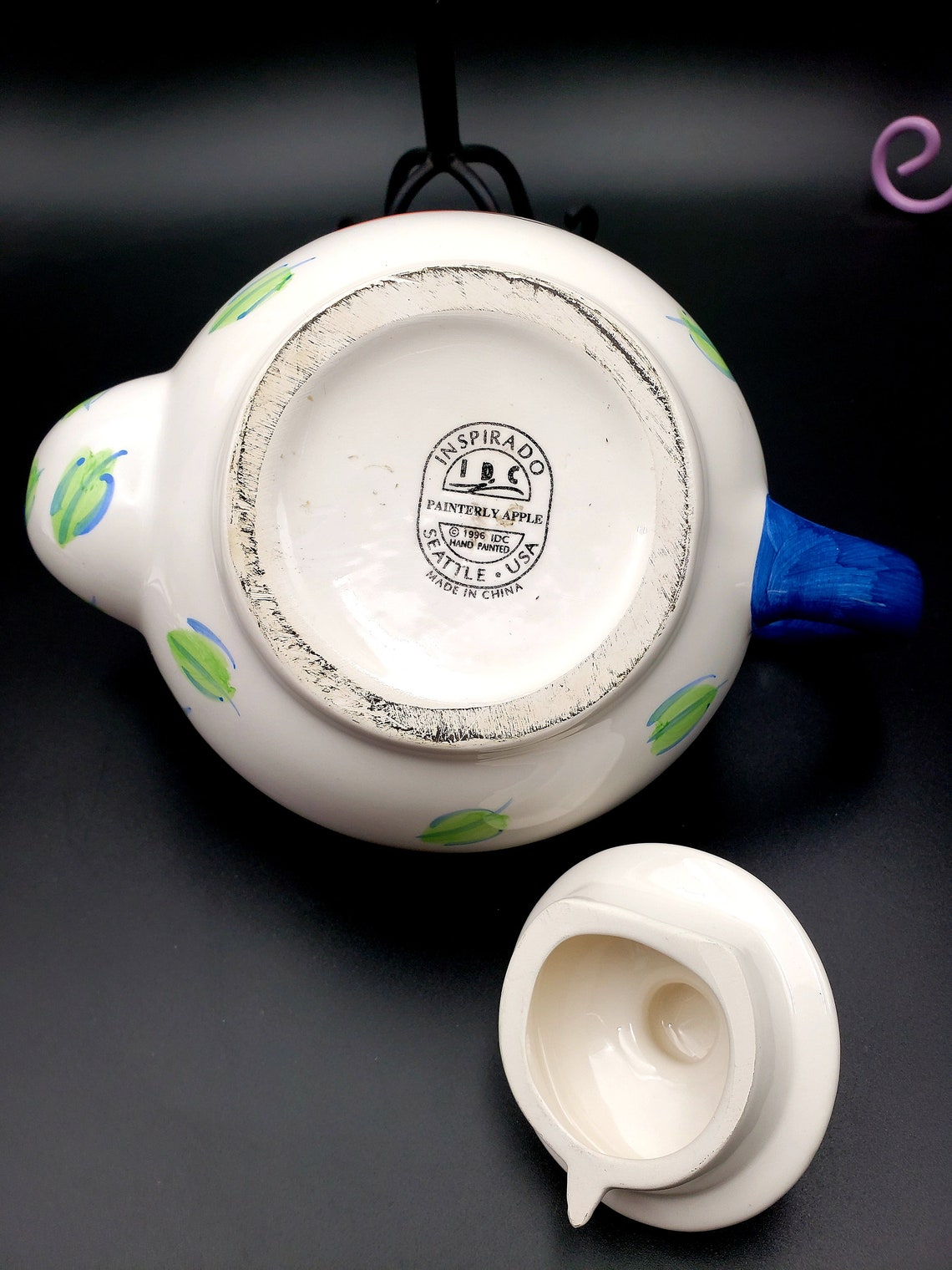 Vintage Ceramic Teapot by Inspirado IDC. Painterly Apple. Seattle USA ...