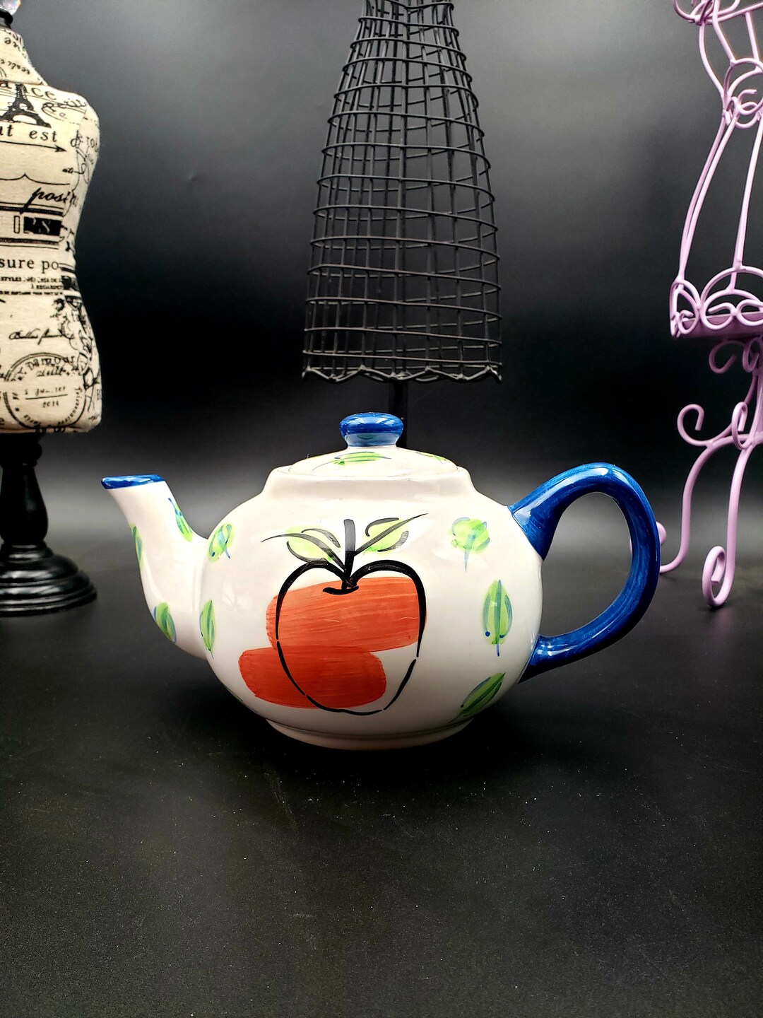 Vintage Ceramic Teapot by Inspirado IDC. Painterly Apple. Seattle USA ...