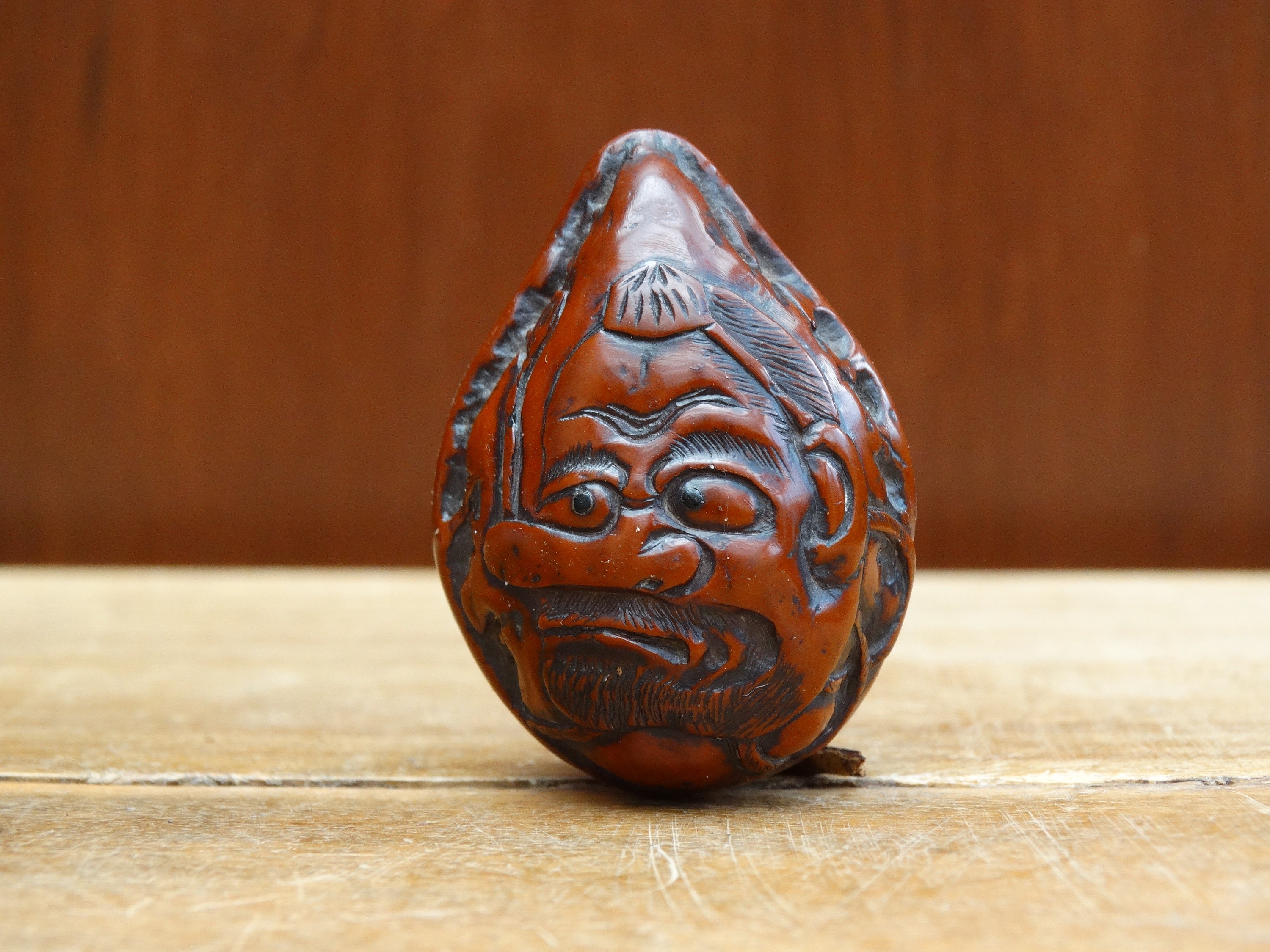 Antieke Japanse Kurumi Walnutt Tengu Netsuke Japan Antiek 19e Eeuw Edo ...