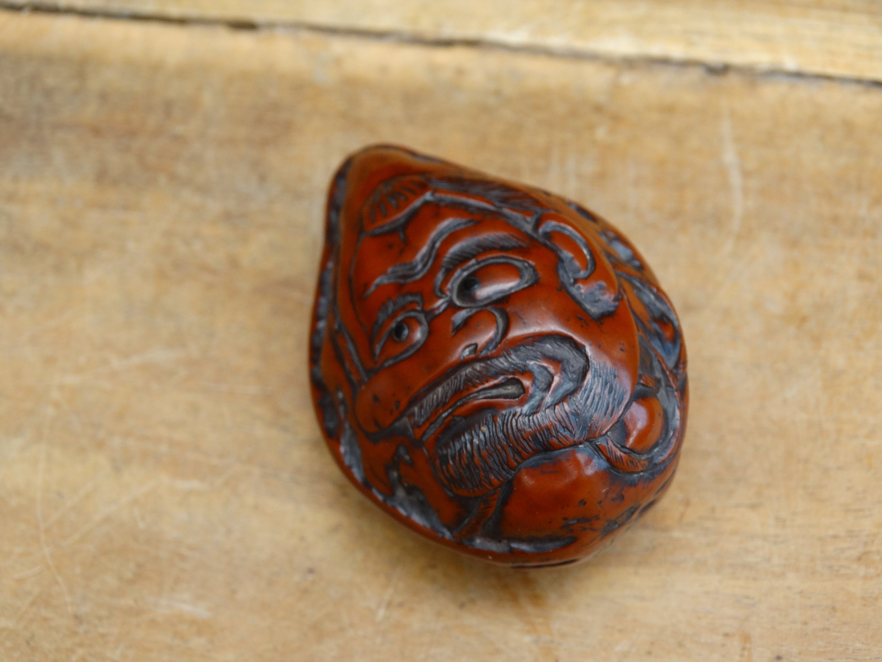 Antieke Japanse Kurumi Walnutt Tengu Netsuke Japan Antiek 19e Eeuw Edo ...