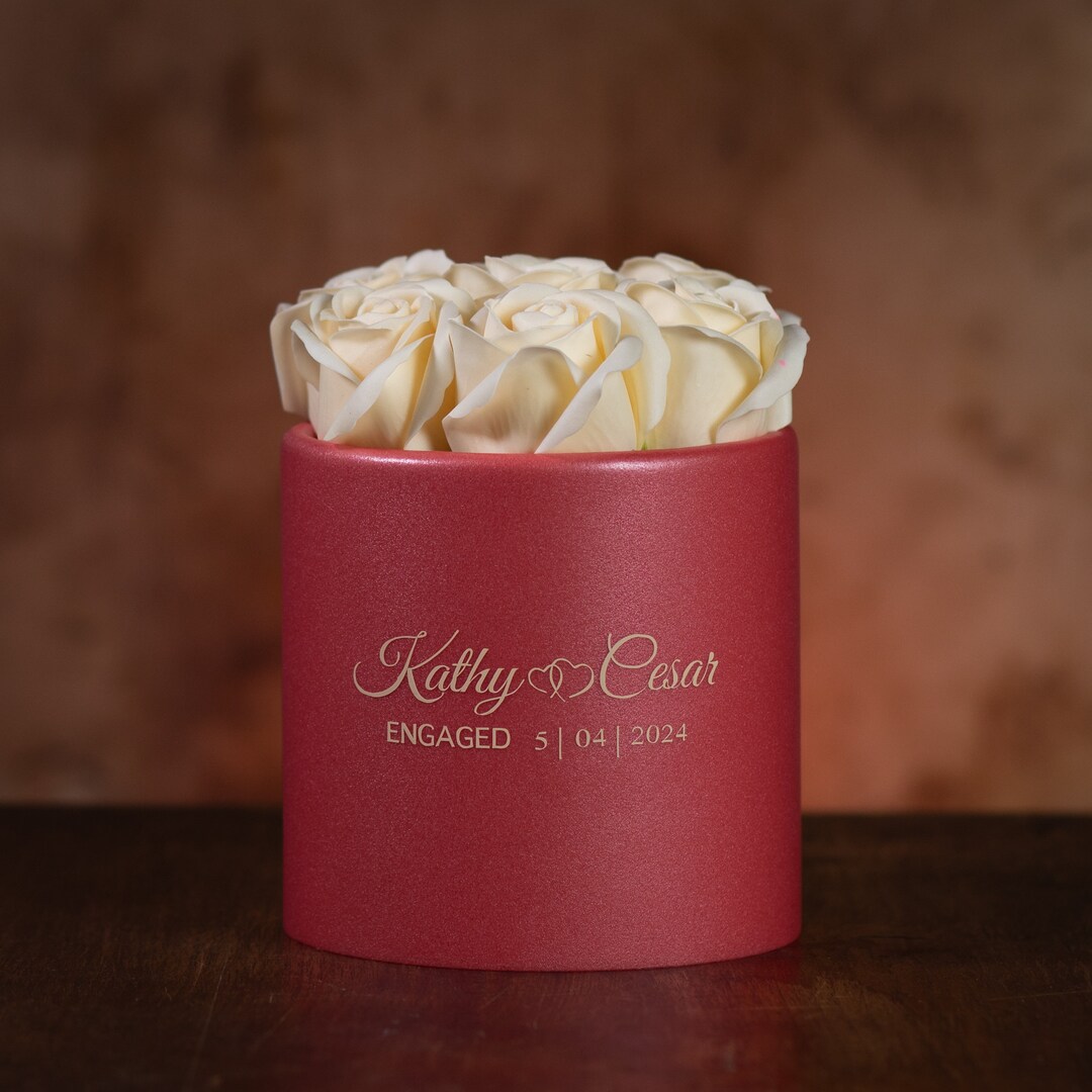 Personalized Rose Boxes: Forever ROSE Boxes - Customizable Gifts for ...