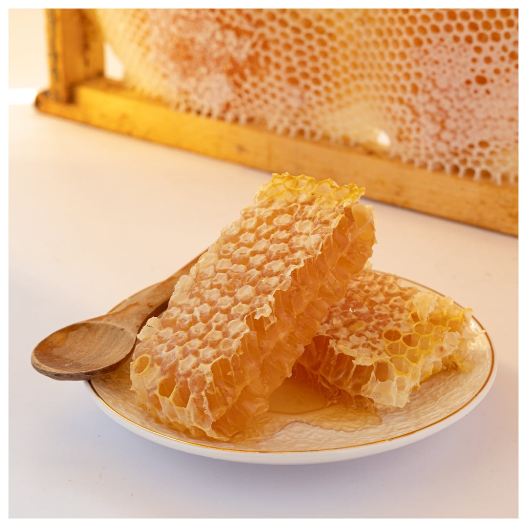 Pure Raw Honeycomb of Wildflowers - 800g - Etsy