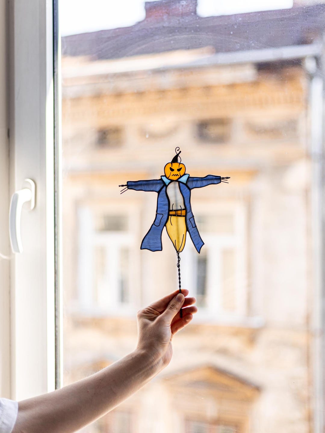 Halloween Scarecrow Suncatcher – Pumpkin Head Glass Window Decor ...