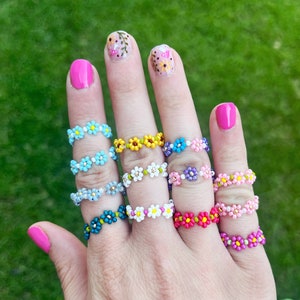 Daisy Chain Ring, Dainty Flower Beaded Ring, Y2k Jewelry for Her ...
