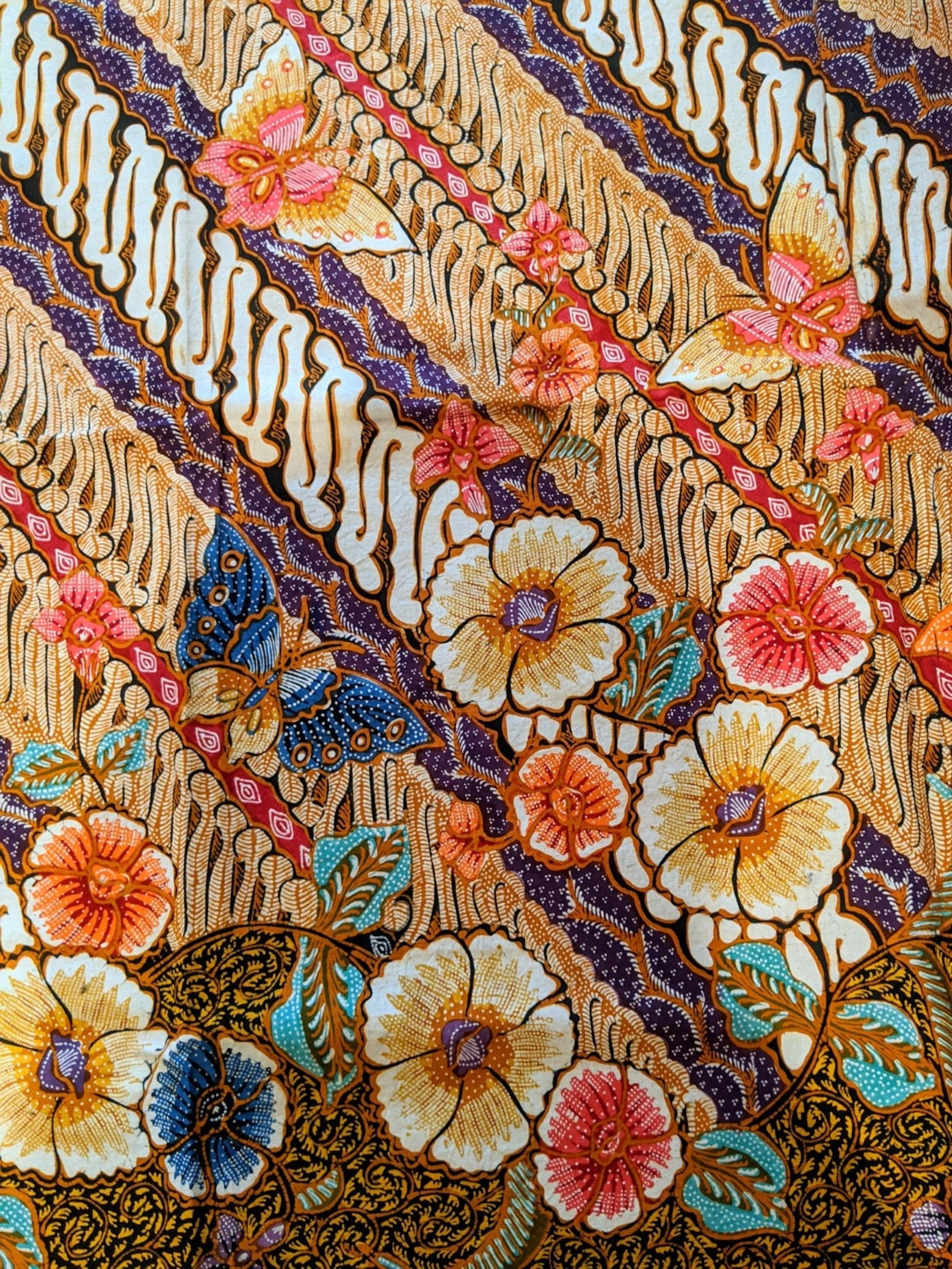 Japanese Hokokai Batik, Hokokai Style Batik Tulis With Parang ...