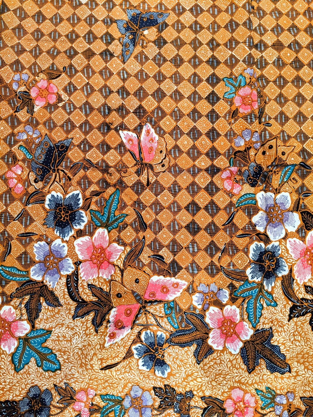 Hokokai Style Batik Tulis, Pagi Sore Hand Drawn Indonesian Batik ...