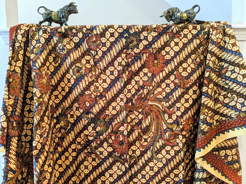 Batik Lasem Indonesia With Kawung and Parang Design, Handwritten Batik ...