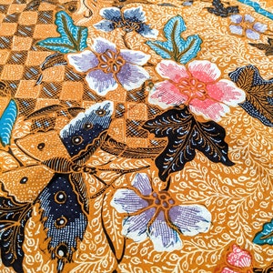 Hokokai Style Batik Tulis, Pagi Sore Hand Drawn Indonesian Batik ...