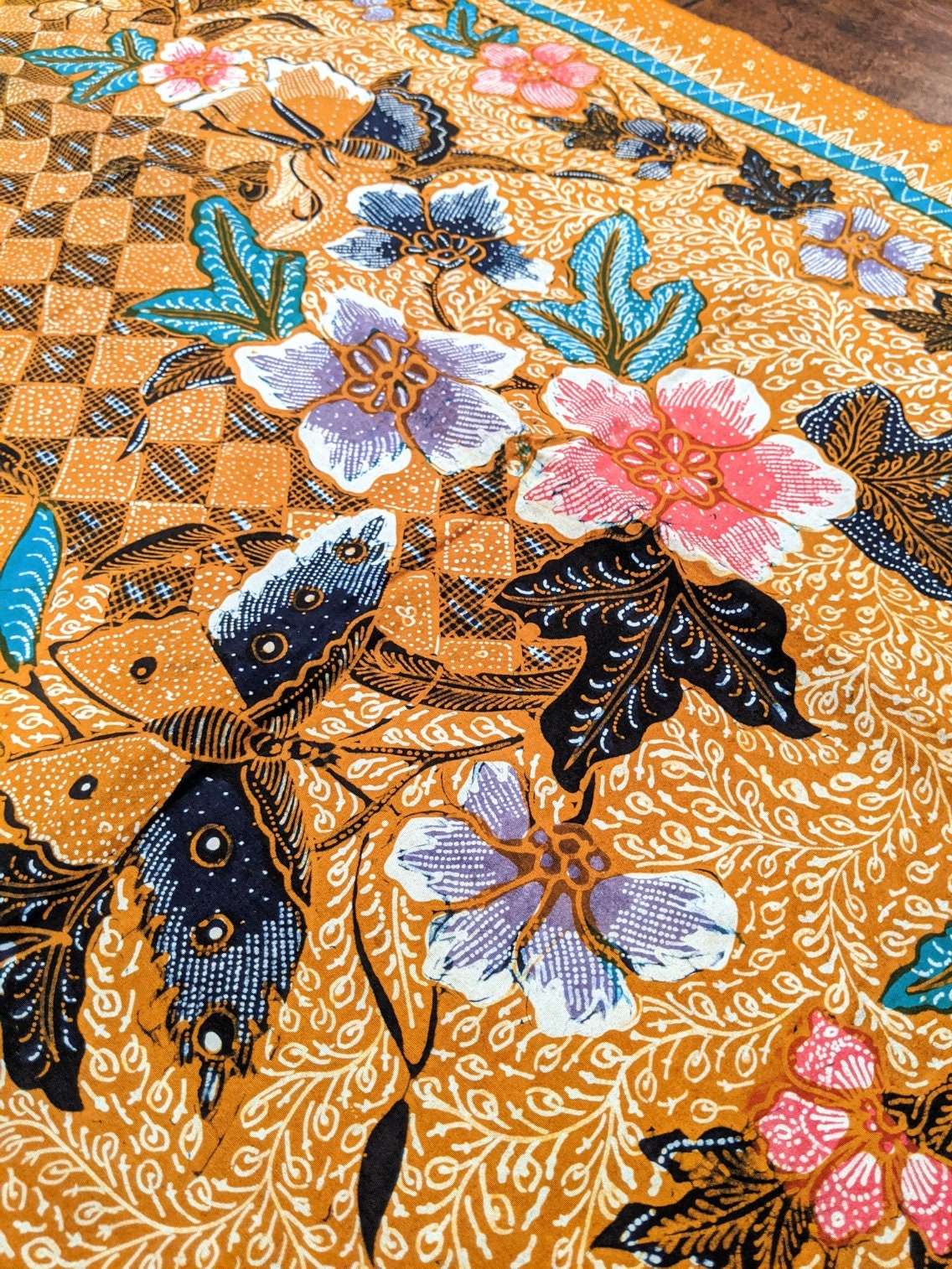 Hokokai Style Batik Tulis, Pagi Sore Hand Drawn Indonesian Batik ...
