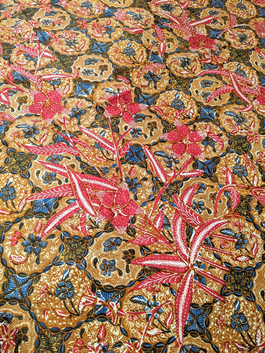 Vintage Batik Lasem, Old Indonesian Batik Tulis Fabric, Pagisore ...