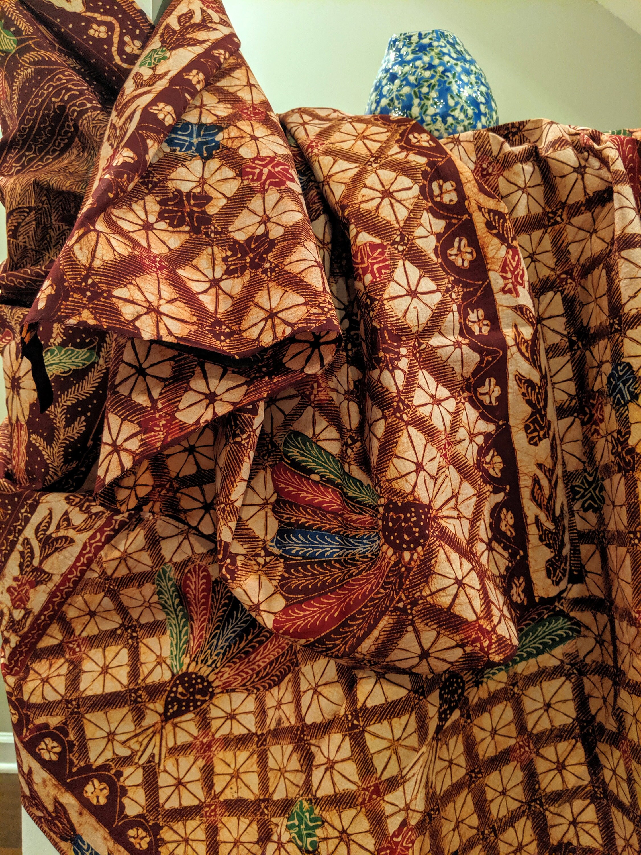 Hand Drawn Indonesian Batik With Fan Feather Design, Made in Indonesia ...