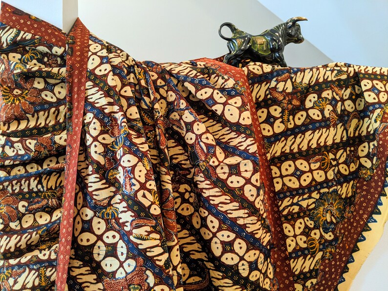 Batik Lasem Indonesia With Kawung and Parang Design, Handwritten Batik ...