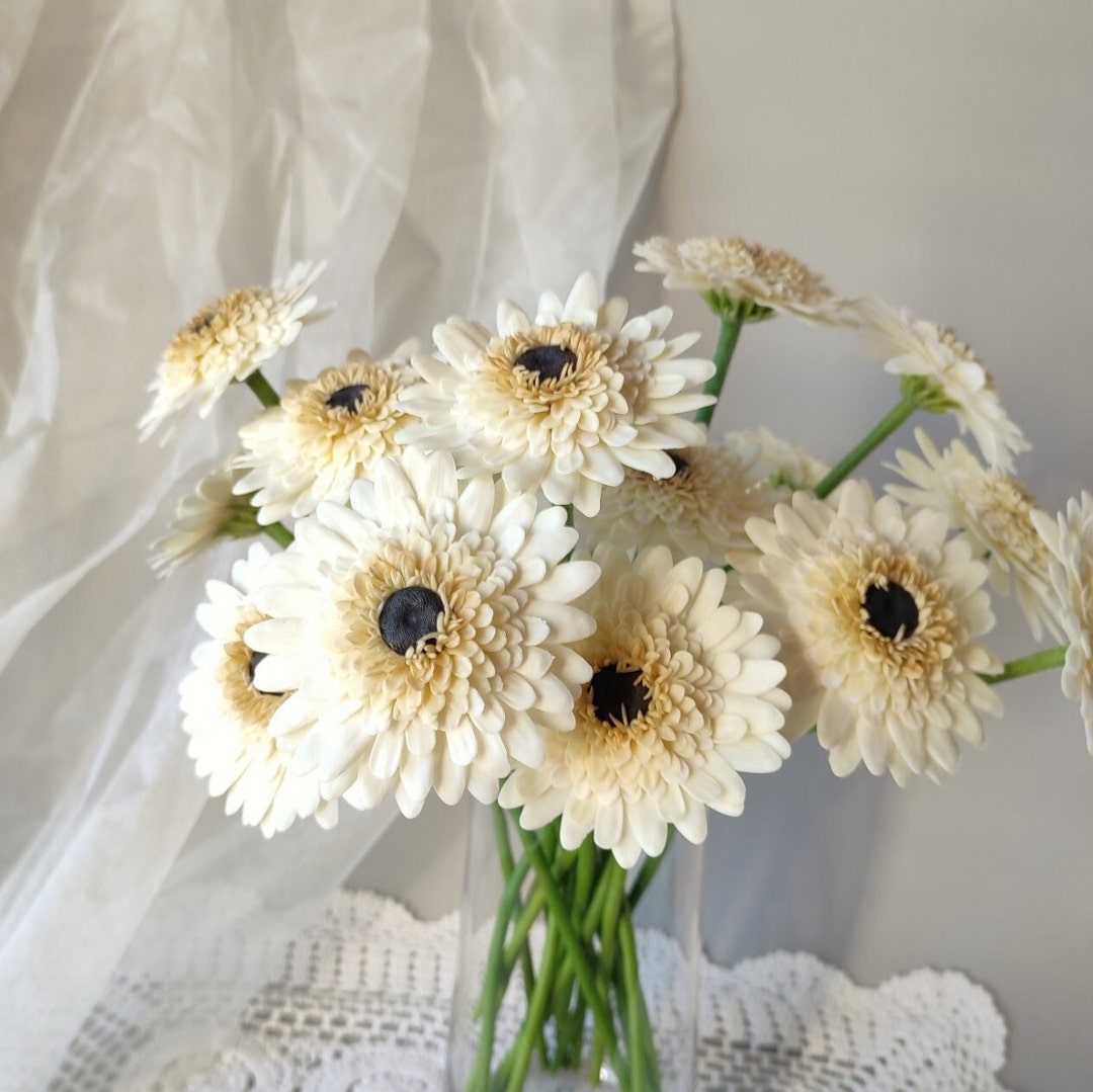 Gerbera. Daisy Artificial Flowers. Bouquet of Gerbera Flowers for the ...