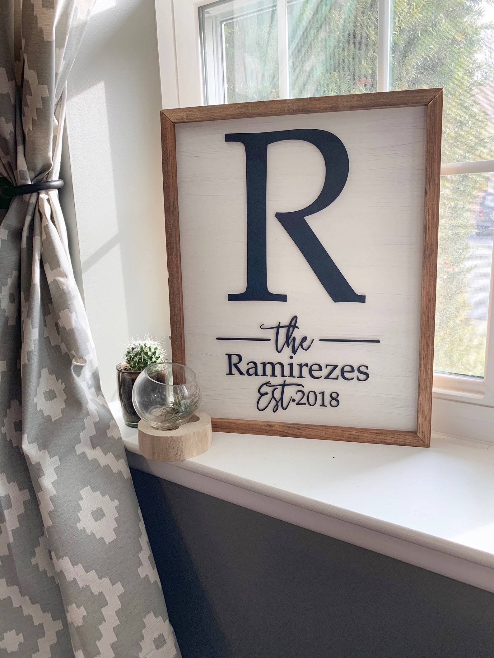 Custom-14x18 Vertical Last Name Sign - Etsy UK