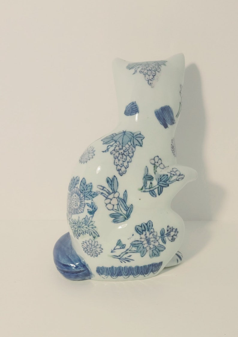 Vintage Chinese Blue White Cat Statue/porcelain/hand - Etsy