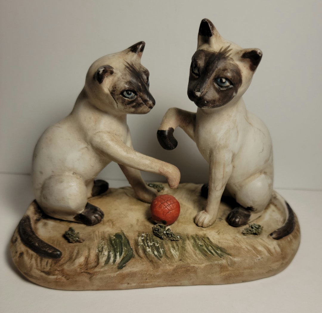 Royal Crown Blue Eyes Siamese Cats Figurine Stamped Bisque Porcelain ...