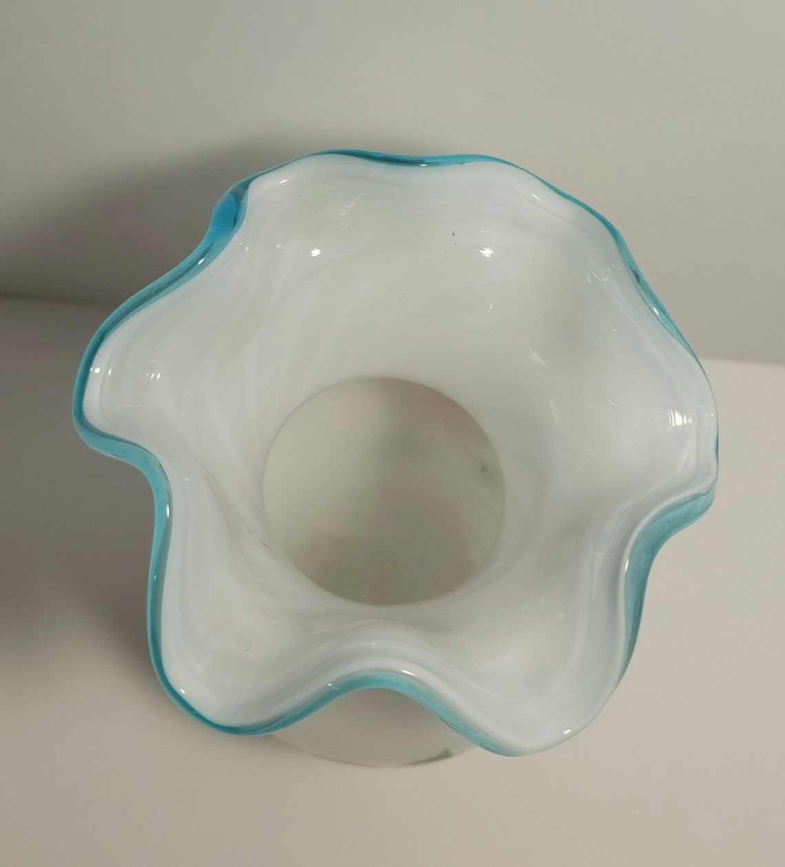 Vintage Fenton Ruffle Vase Roses Frosted/floral/swirl - Etsy