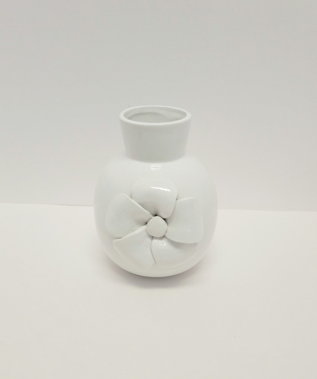 Vintage White Ceramic Flower Vase/3d Flower/white Glazed - Etsy