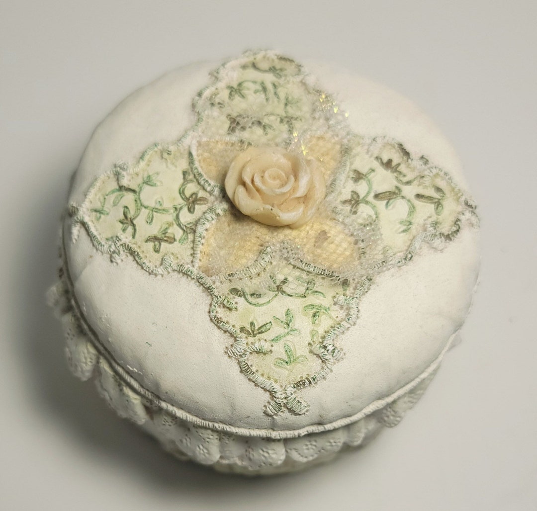 Vintage Faux Lace Victorian Style Face Powder Container Decor/vanity ...