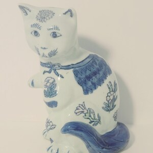 Vintage Chinese Blue White Cat Statue/porcelain/hand Painted/floral/cat ...