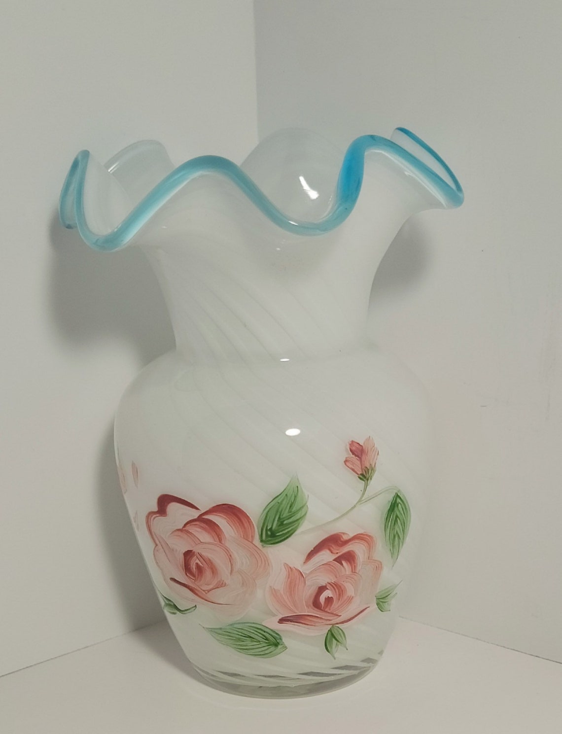 Vintage Fenton Ruffle Vase Roses Frosted/floral/swirl - Etsy