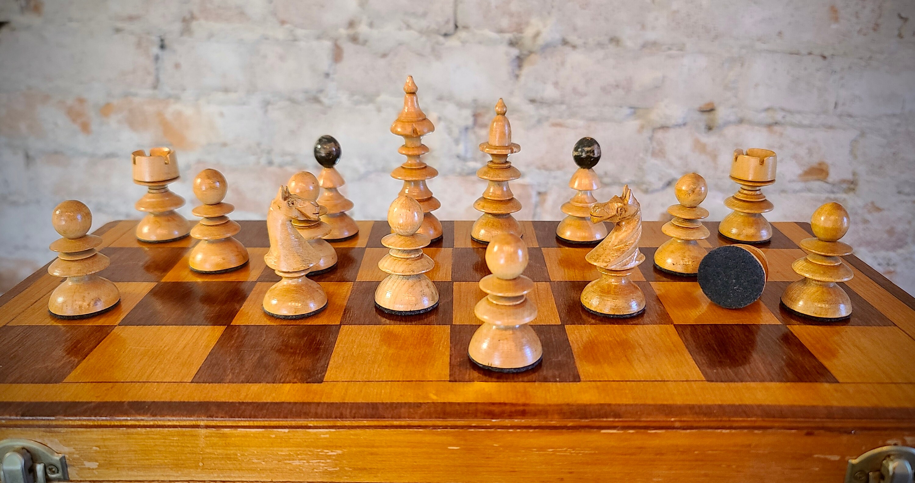 Nekva’s Legacy: Austrian ‘old Vienna’ Coffee House Chess Set, Post-wwi ...