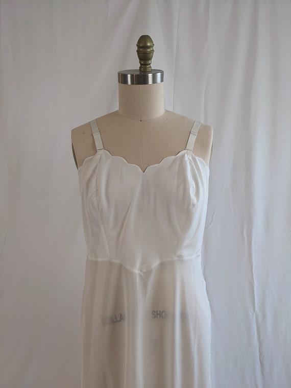 Vintage White Thick Polyester Nylon Barbizon Sweethea… - Gem
