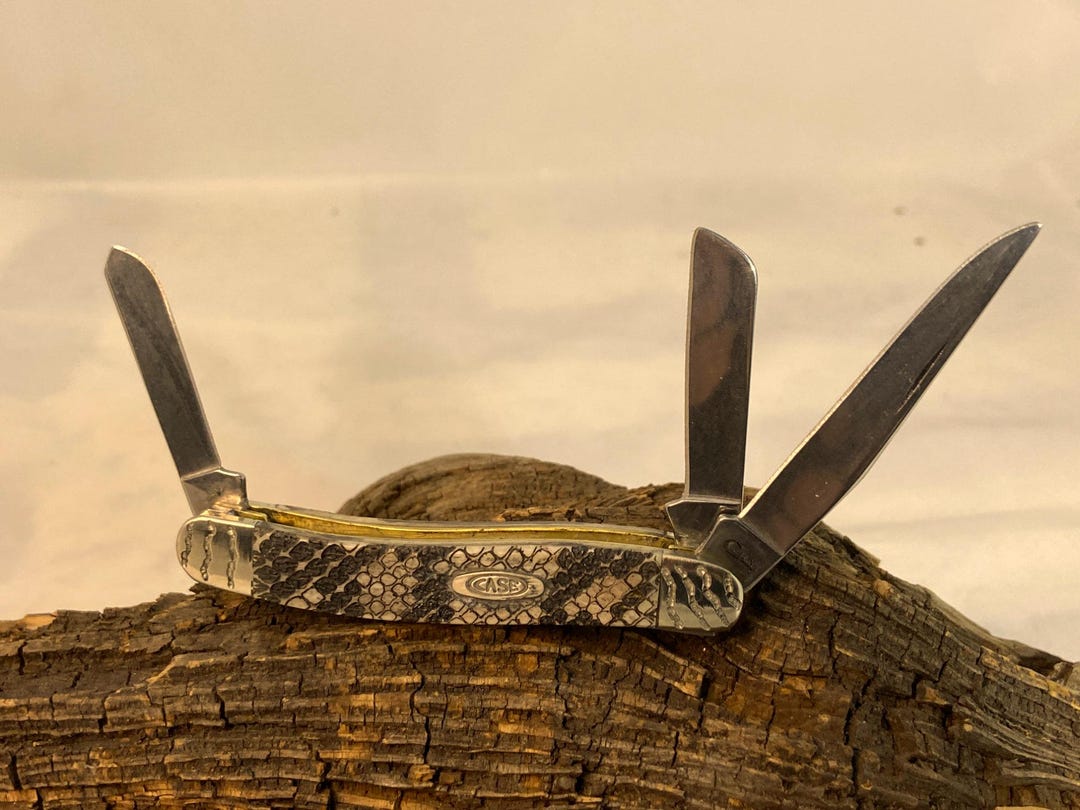 Customized Case XX Stockman Knife Model 3318 -- Custom Rattle Snake ...