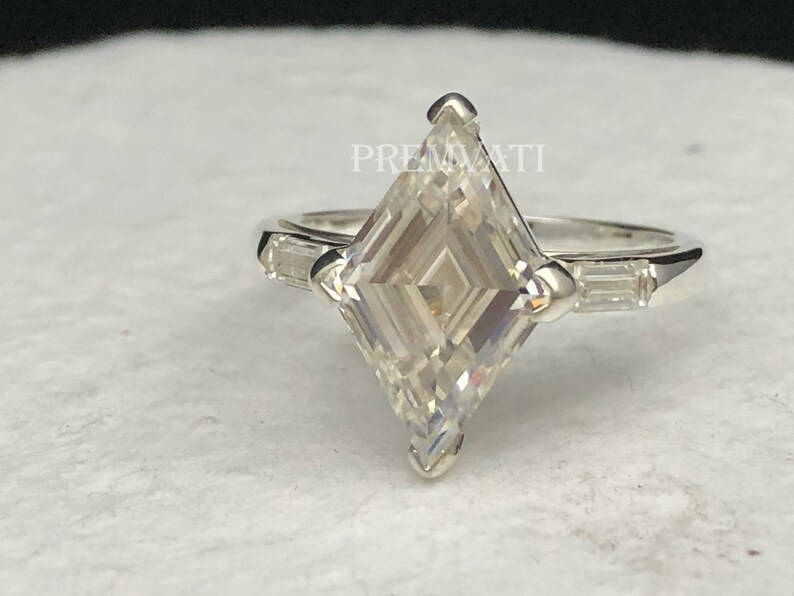 Antique Engagement Ring for Her Classic Lozenge Cut - Etsy