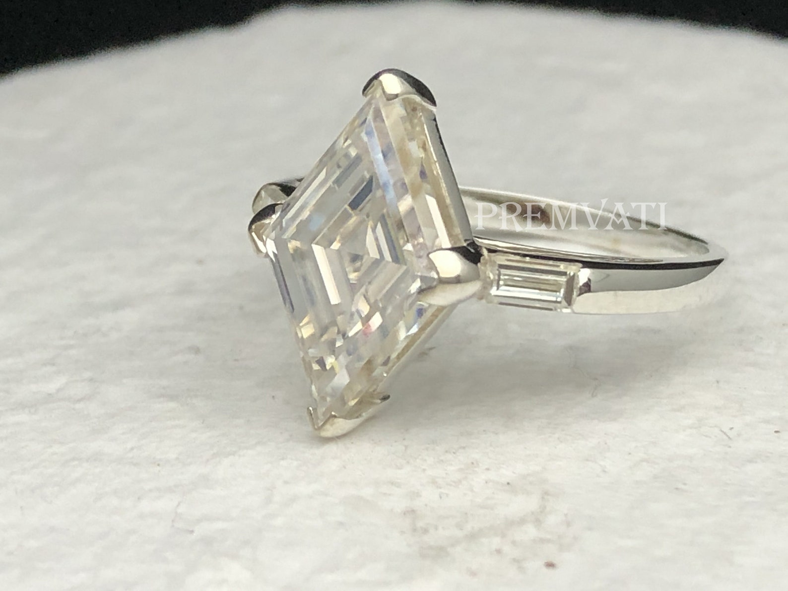 Antique Engagement Ring for Her Classic Lozenge Cut - Etsy