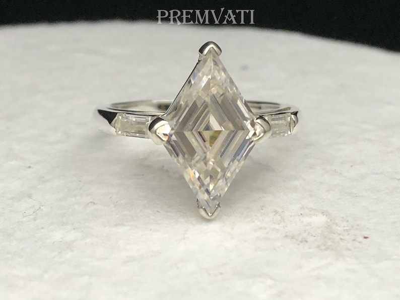 Antique Engagement Ring for Her Classic Lozenge Cut - Etsy