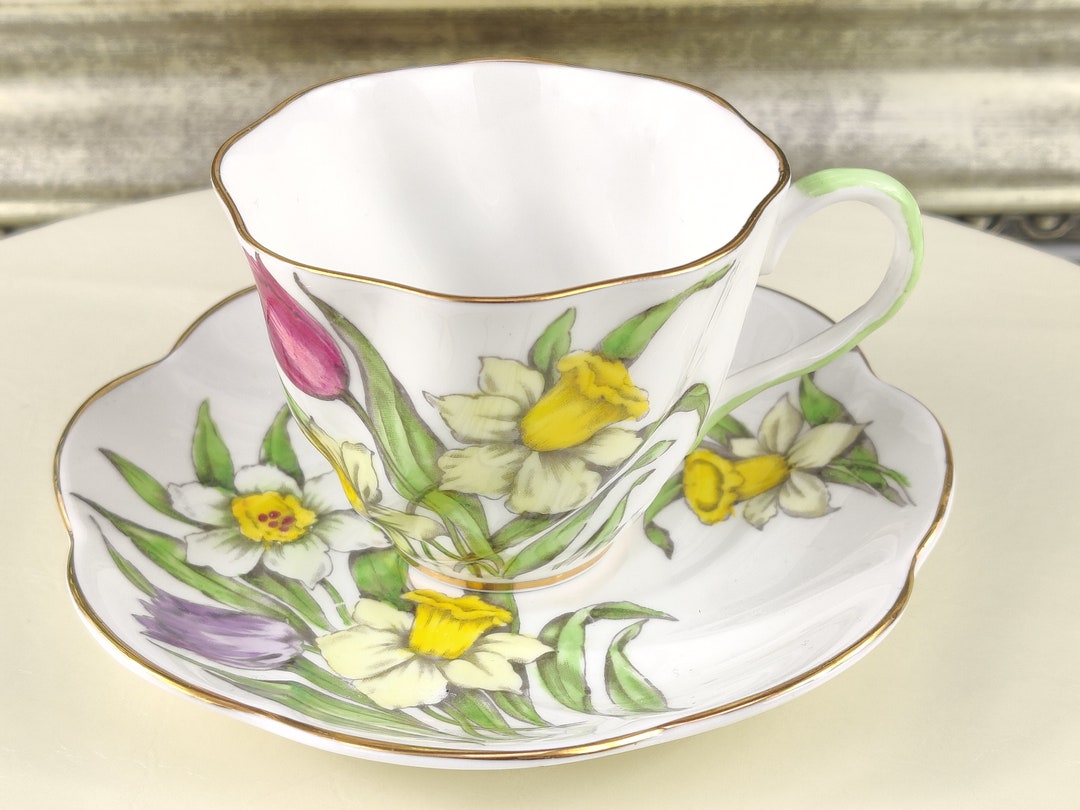 Vintage Tea Cup, SALISBURY, Tulips & Daffodils, Teacup and Saucer - Etsy