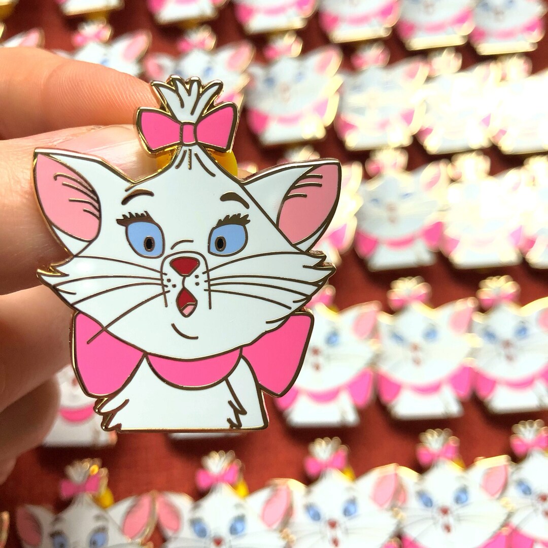 Marie Fantasy Pin - Scaredy Cat Series - Disney Fantasy Pin - Cat ...