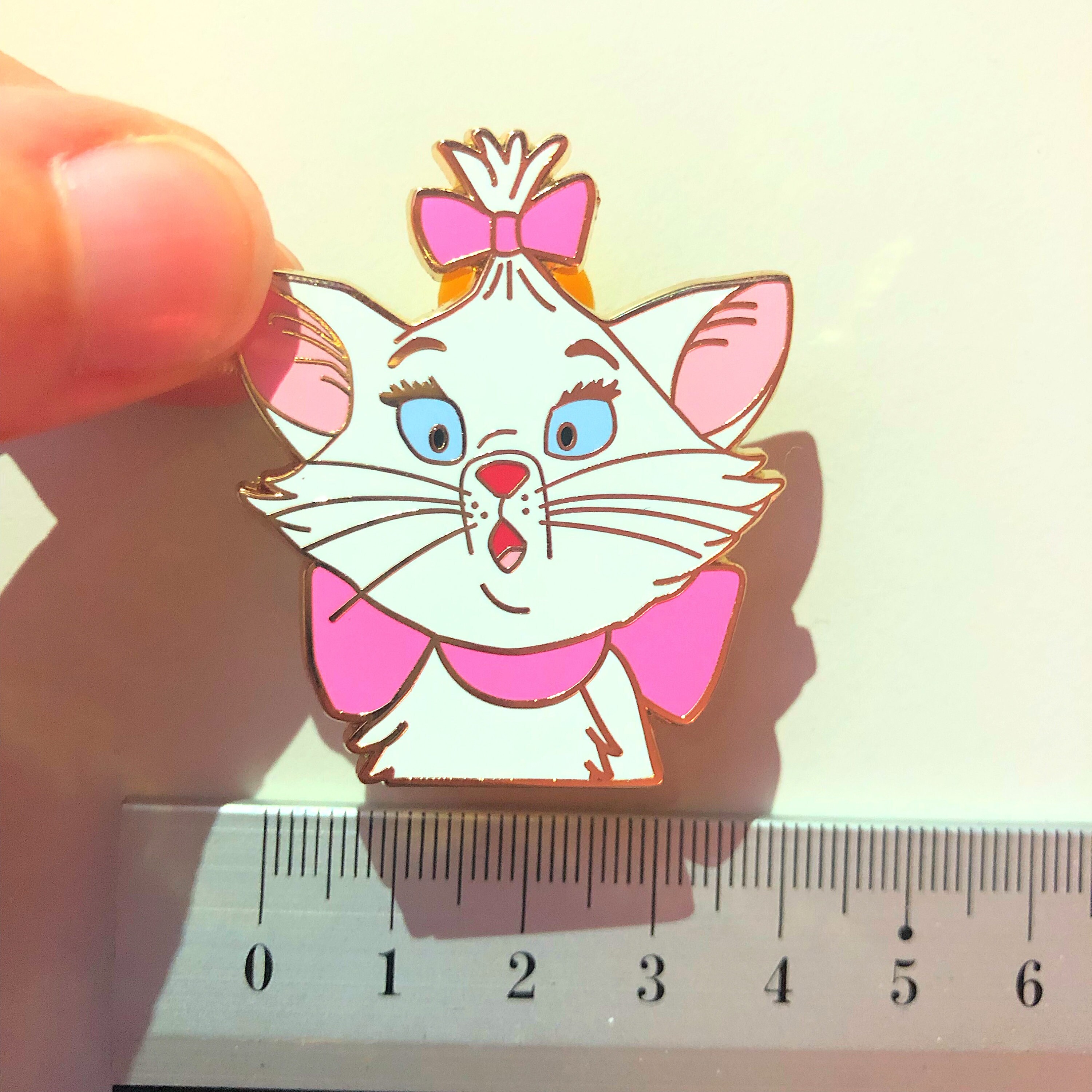 Marie Fantasy Pin - Scaredy Cat Series - Disney Fantasy Pin - Cat ...