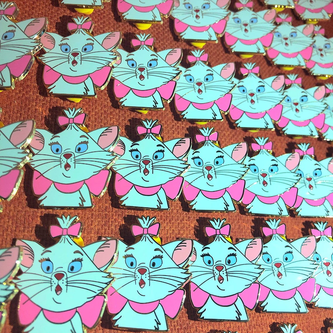 Marie Fantasy Pin - Scaredy Cat Series - Disney Fantasy Pin - Cat ...