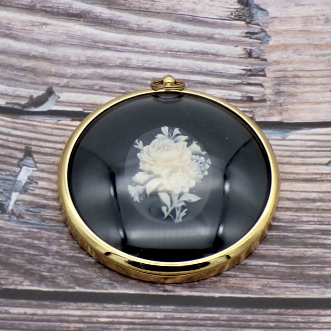 Peter Bates Miniature Wall Plaque- Roses in Cameo- Made in England - Etsy