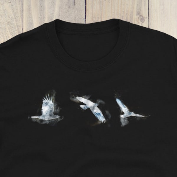 Crow Flying Tshirt - Etsy Israel