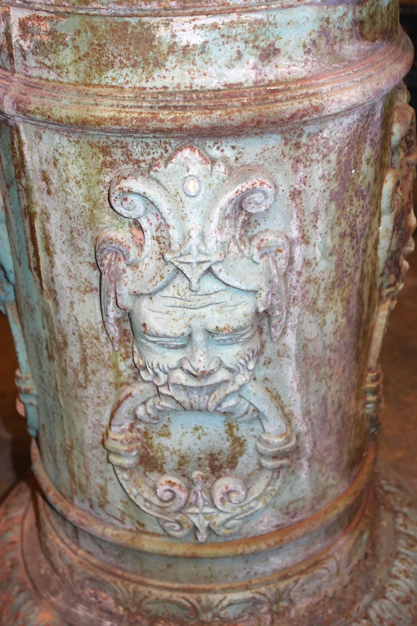 Fine Cast Iron ***SOLD*** Garden Urn With Cherub & Cornucopia Handles ...