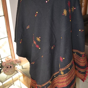 Traditional Tribal RAJASTHANI Shawl. Jacquard Design Mirrorwork Wool ...