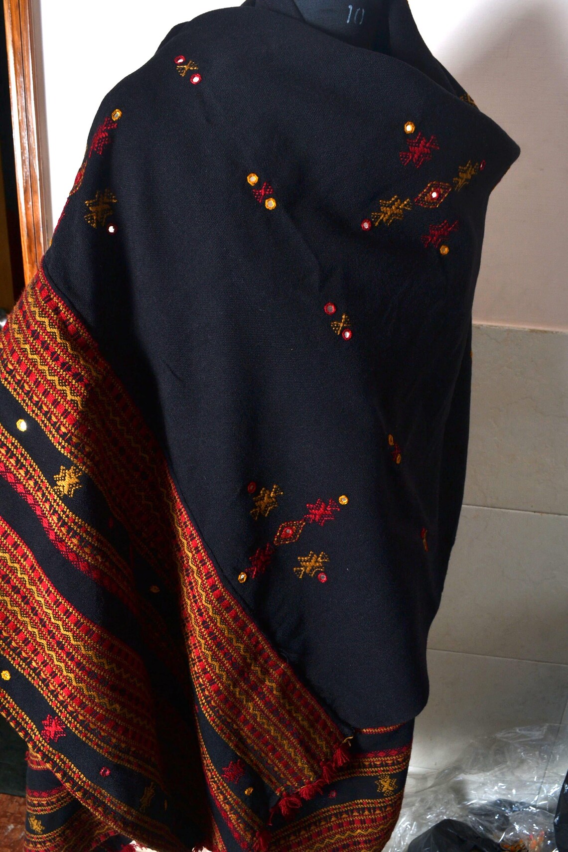 Traditional Tribal RAJASTHANI Shawl. Jacquard Design Mirrorwork Wool ...