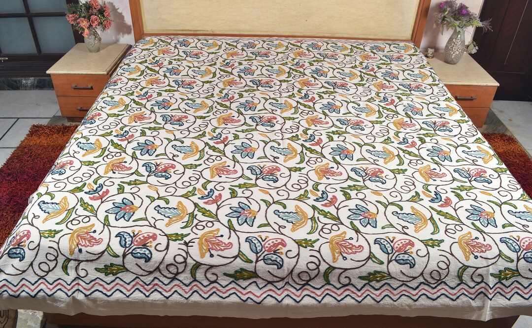 WHITE Unique Embroidered Bedspread Indian Kingsize Bedding Floral ...