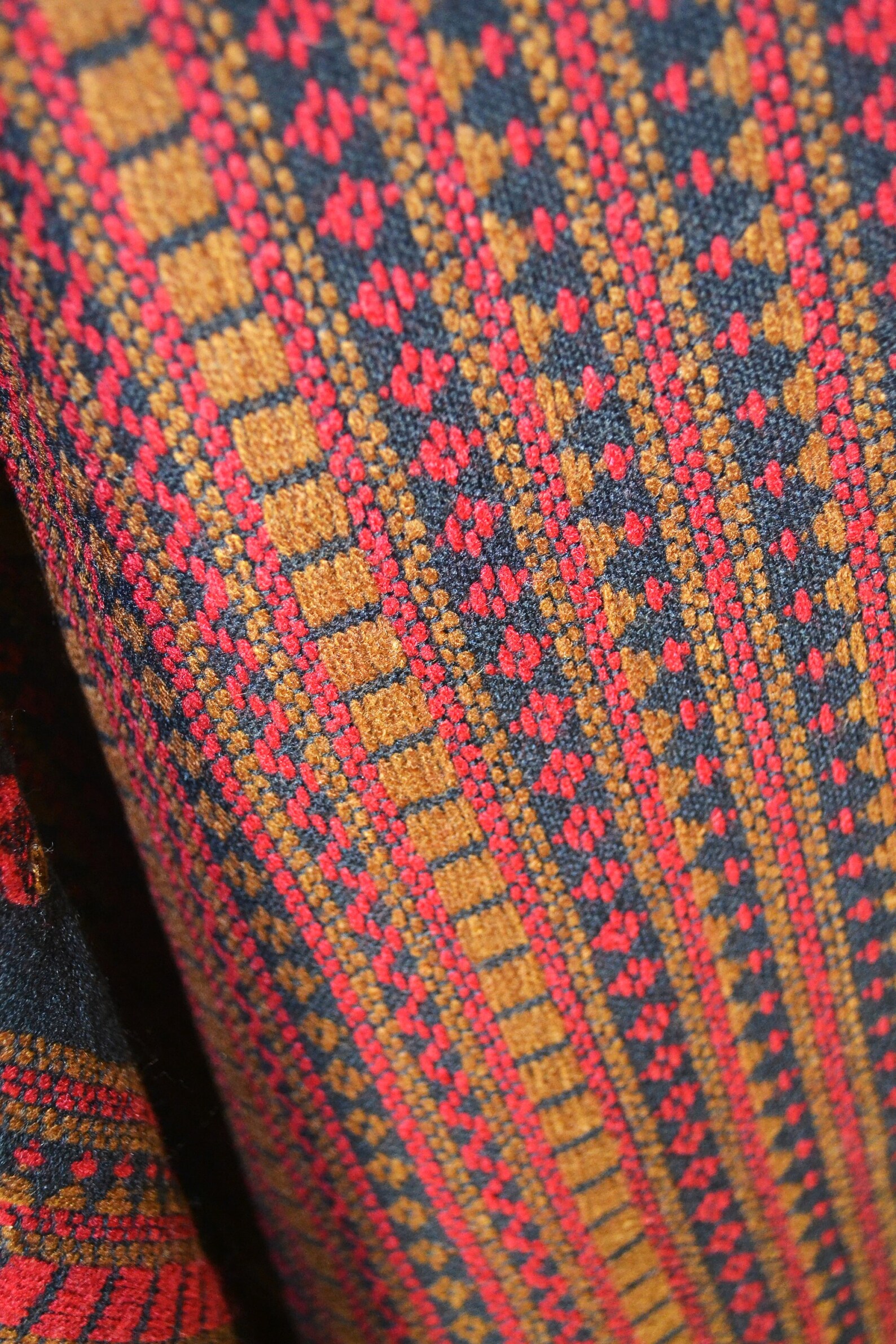 Traditional Tribal RAJASTHANI Shawl. Jacquard Design Mirrorwork Wool ...