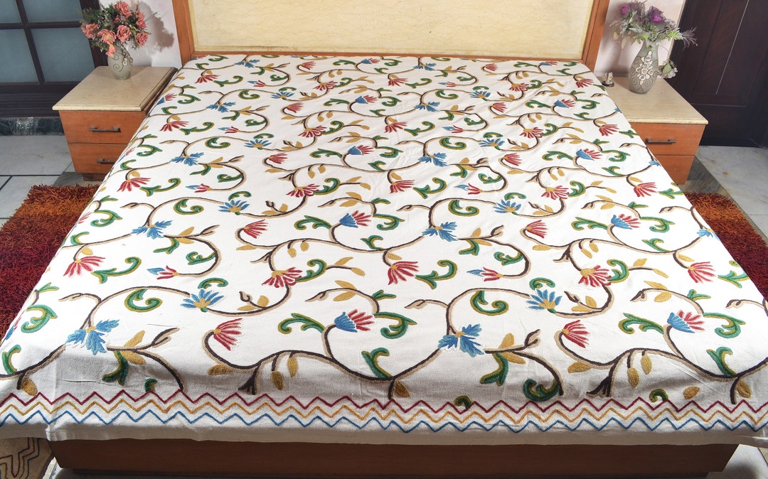 Sober Floral Hand Embroidery Bedspread. 100% Cotton King Size Kashmir ...