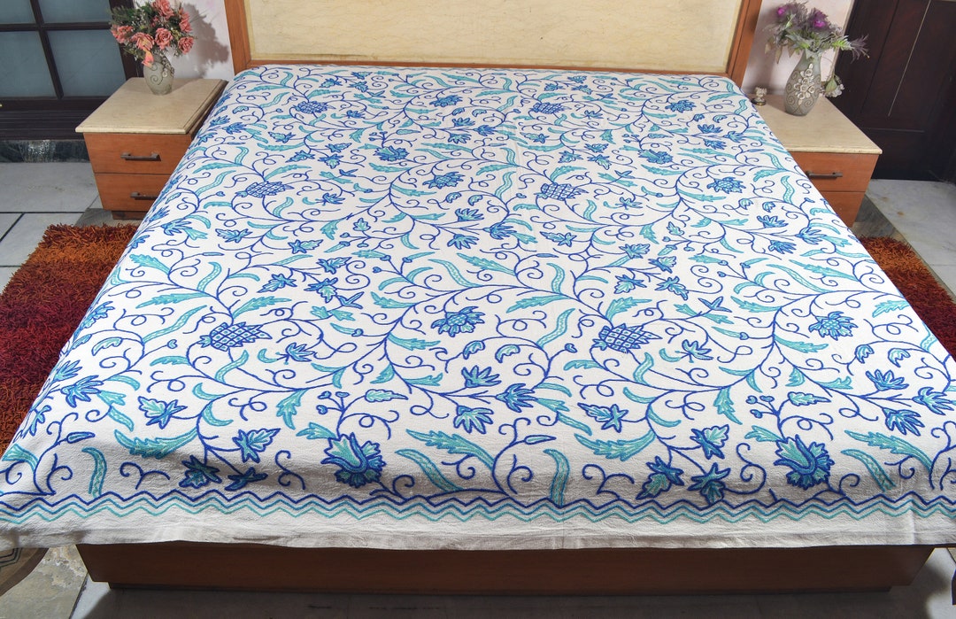 WHITE 100% Cotton King Size Bedspread. Blue and Turquoise Floral Crewel ...